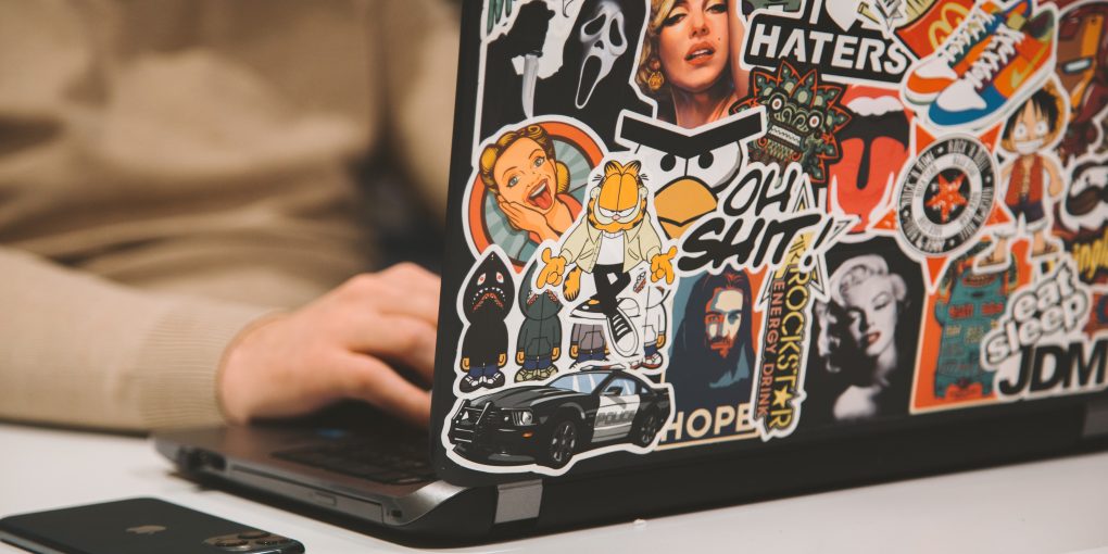 How To Create Stickers For Your Laptop